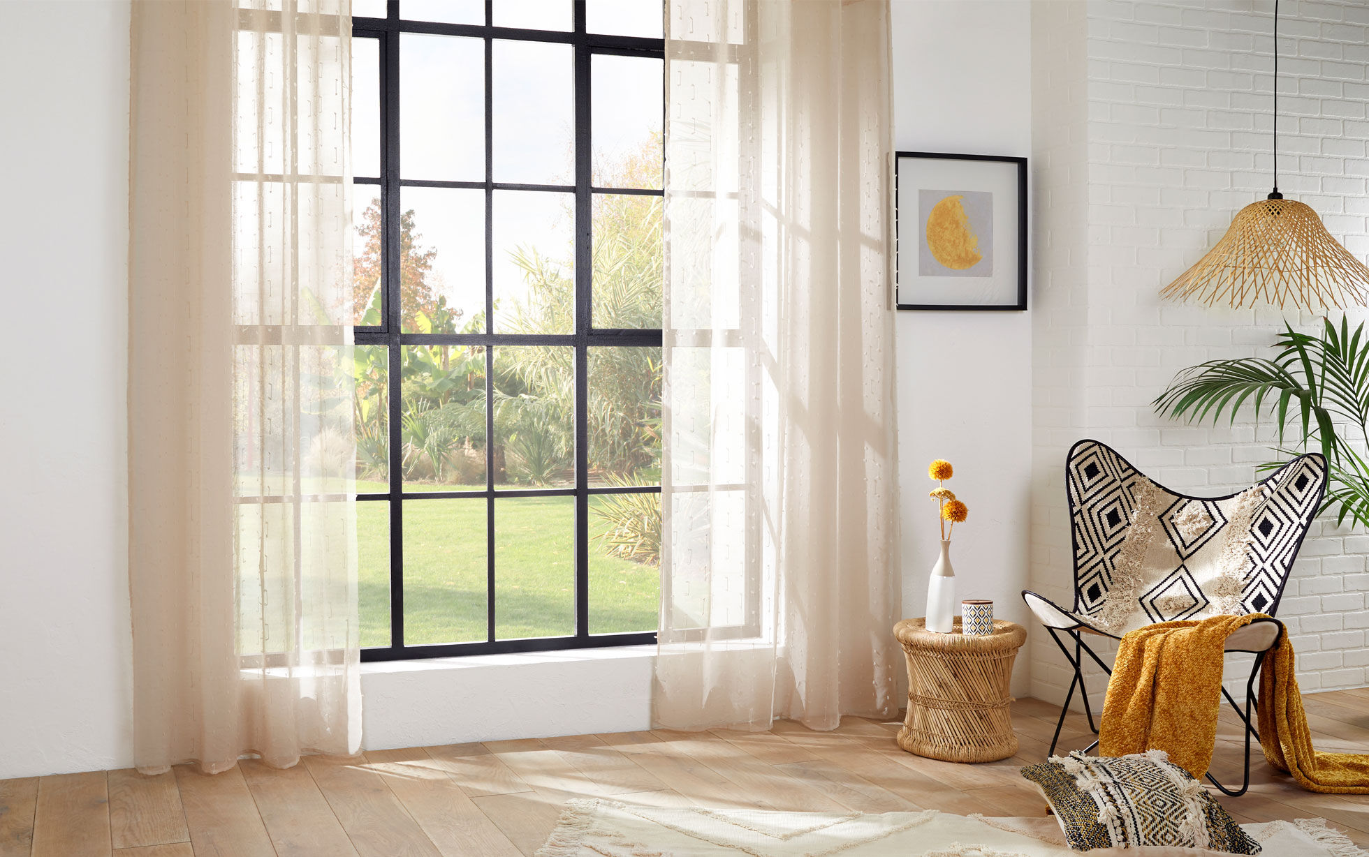 Voilages Modernes : Créez une Atmosphère Chic et Contemporaine